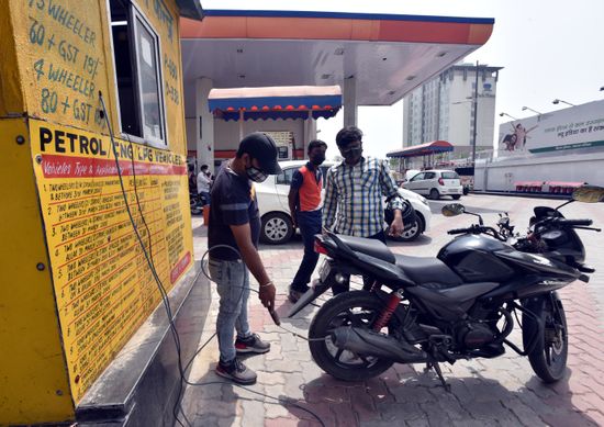 Worker Test Pollution Checking Centre Valid Editorial Stock Photo ...