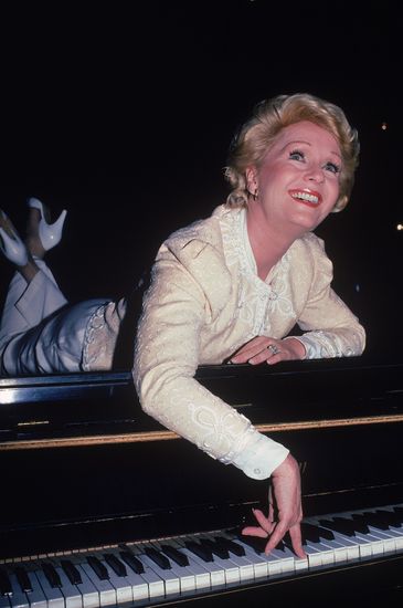 Entertainer Debbie Reynold Plunking Keys On Editorial Stock Photo ...