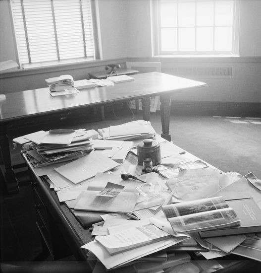 View Cluttered Desk Study Belonging Mathematician Editorial Stock Photo ...