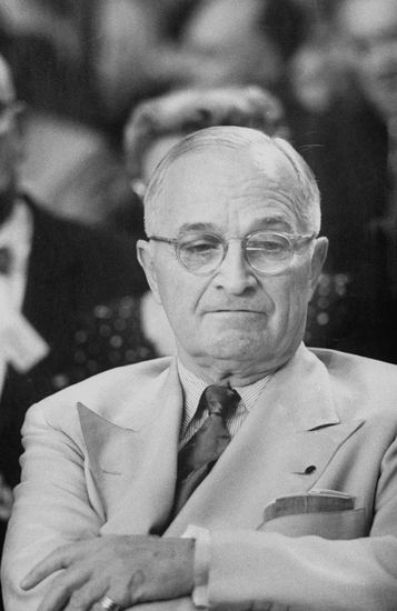President Harry S Truman Sitting Dejectedly Editorial Stock Photo ...