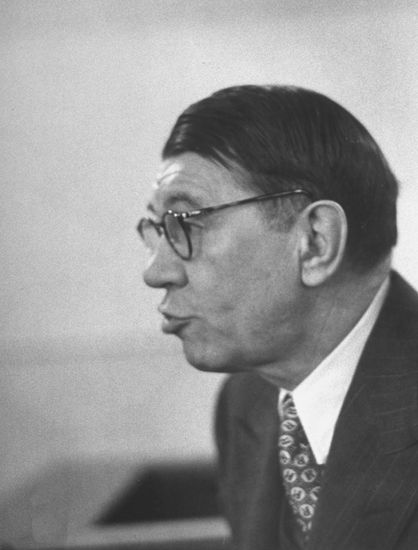 Editor New Yorker Harold Ross Speaking Editorial Stock Photo - Stock ...