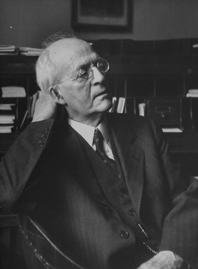 Congressman Robert Luce Posing Picture Editorial Stock Photo - Stock ...