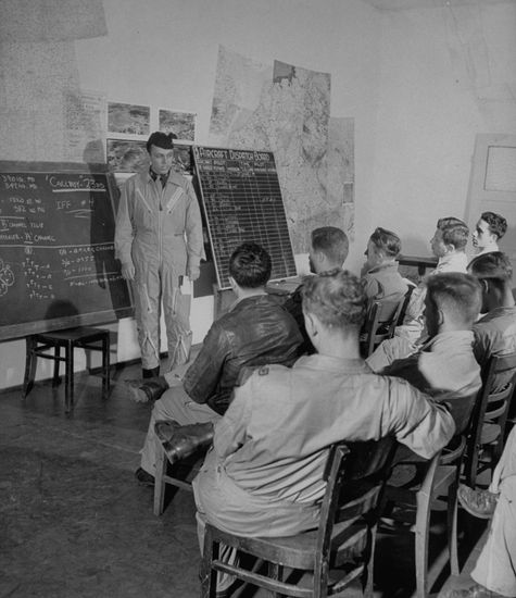 Lt Col Rodney Gunther L Giving Editorial Stock Photo - Stock Image ...