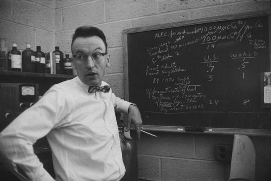 Dr Laurence J Kulp Explaining Risks Editorial Stock Photo - Stock Image ...