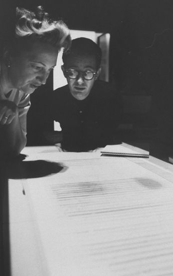 Dr Nicholas Samios R Examining Photographic Editorial Stock Photo ...