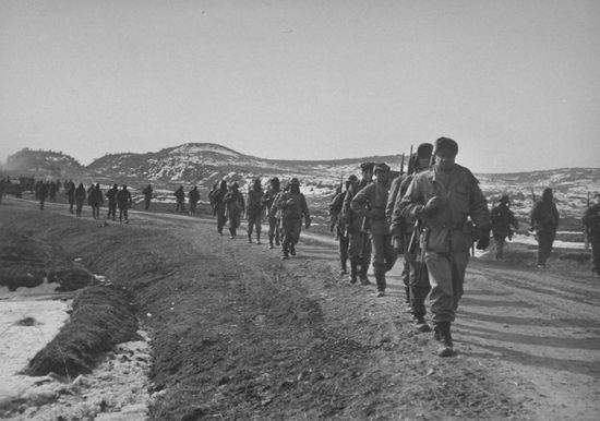 February 1951 American Troops Moving Toward Editorial Stock Photo ...