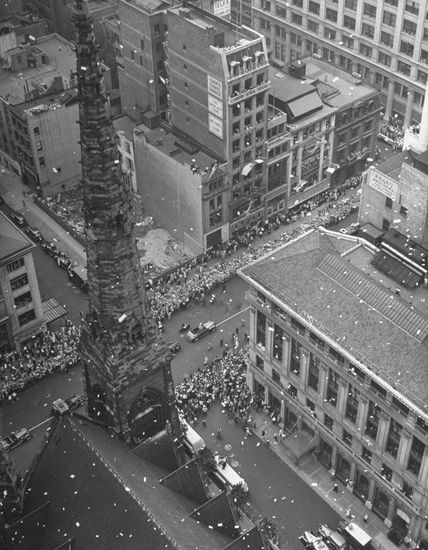 Crowds Cheering Dwight D Eisenhower Rides Editorial Stock Photo - Stock ...