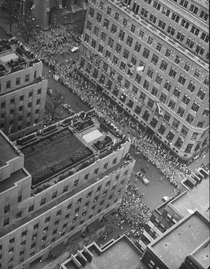 Crowds Cheering Dwight D Eisenhower Rides Editorial Stock Photo - Stock ...