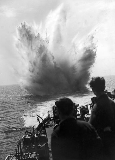 Crewmen British Captain Class Frigate Hms Editorial Stock Photo - Stock ...