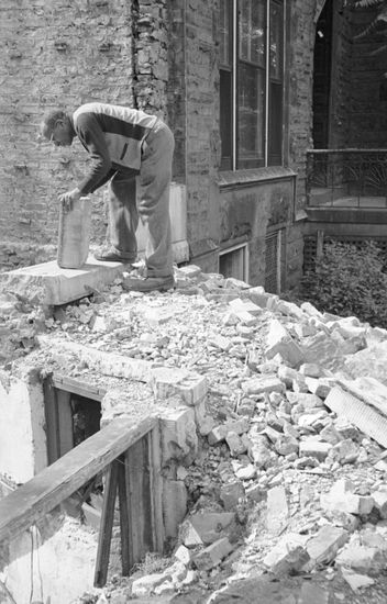 Africanamerican Artist Marion Perkins Searches Sculpting Editorial ...