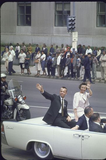 Astronaut Alan Shepard Wife Riding Celebratory Editorial Stock Photo ...