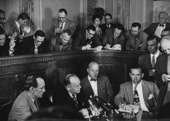 Reporters Crowding Around Members Permanent Investigative Editorial ...