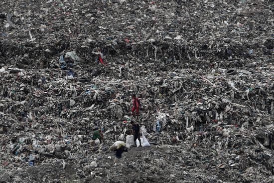 People Work Collecting Metals Cerro Patacon Editorial Stock Photo ...