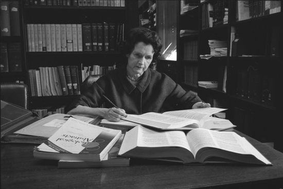 American Marine Biologist Conservationist Rachel Carson Editorial Stock ...