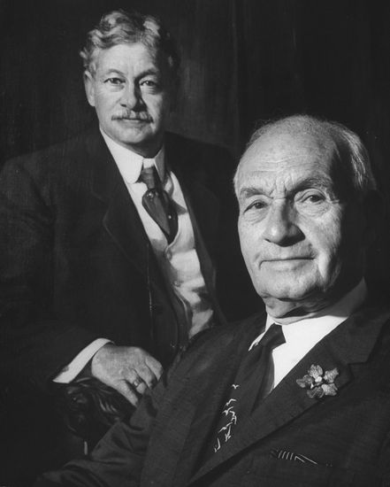 Portrait Benjamin Dillingham Behind His Son Editorial Stock Photo ...
