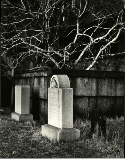 View Edgar Allan Poes Headstone Westminster Editorial Stock Photo ...