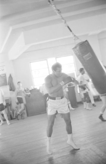 Professional Boxer Muhammad Ali Practicing Punching Editorial Stock ...
