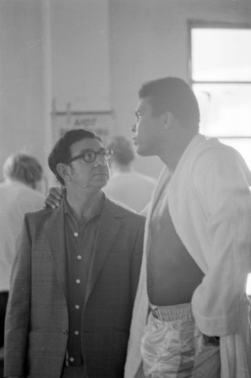 Professional Boxer Muhammad Ali Having Conversation Editorial Stock ...