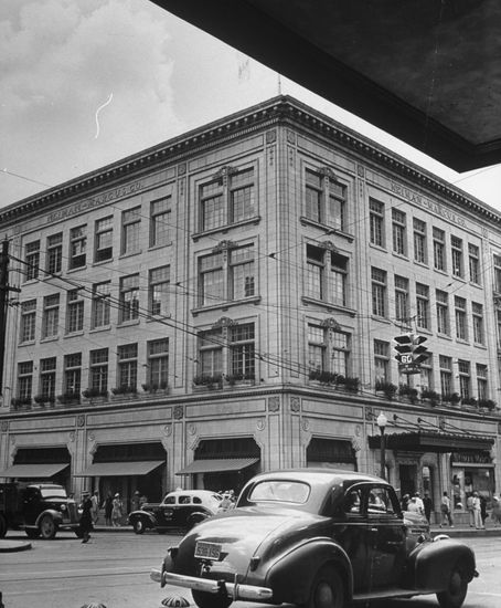Facade Famous Neiman Marcus Store During Editorial Stock Photo - Stock ...