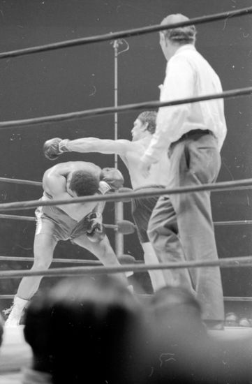 Professional Boxer Muhammad Ali Ducking Under Editorial Stock Photo ...