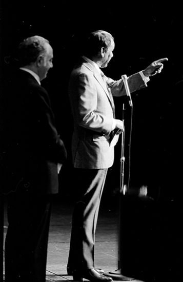 Singer Frank Sinatra Standing Unidentified Person Editorial Stock Photo ...