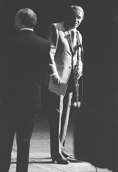 Singer Frank Sinatra Standing Unidentified Person Editorial Stock Photo ...