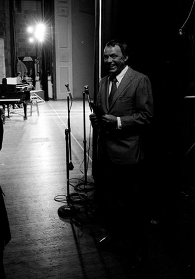 Singer Frank Sinatra Backstage Before Concert Editorial Stock Photo ...