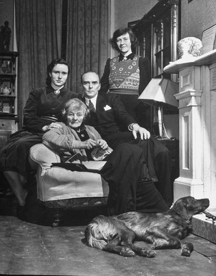 Sean Macbride 3l His Family Lr Editorial Stock Photo - Stock Image ...