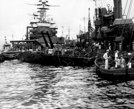 American Servicemen Salvaging What They Can Editorial Stock Photo ...