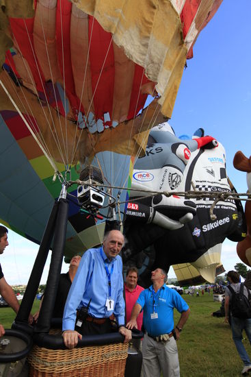 Ballooning Legend Don Cameron Helps Prepare Editorial Stock Photo ...