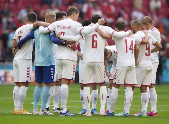 Denamrks Starting Eleven Huddle Before Uefa Editorial Stock Photo ...