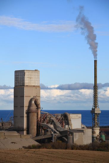 Tarmac Cement Works Dunbar East Lothian Editorial Stock Photo - Stock ...