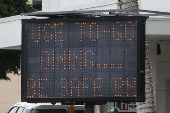 Caltrans Changeable Message Sign Cms Warns Editorial Stock Photo ...