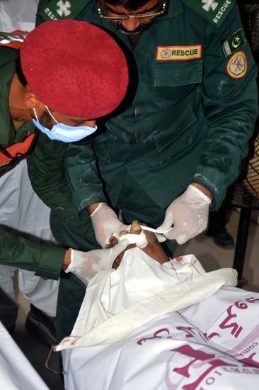Rescue Workers Shift Bodies Victims Hospital Editorial Stock Photo ...