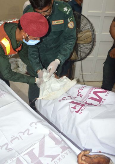 Rescue Workers Shift Bodies Victims Hospital Editorial Stock Photo ...