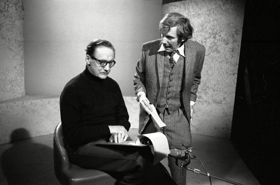 Colin Gordon Narrator Roddy Mauderoxby Professor Editorial Stock Photo ...