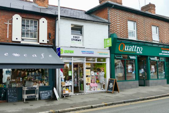 Independent Shops Prospect Street Caversham Not Editorial Stock Photo ...