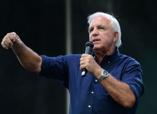 Congressman Carlos Gimenez Speaks Cubanamericans Participate Editorial ...