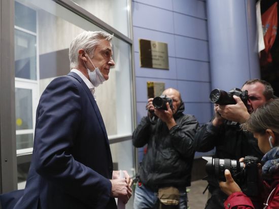 Us Businessman Michael Calvey L Leaves Editorial Stock Photo - Stock ...