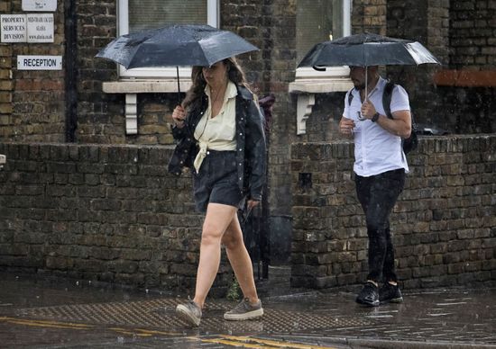 Members Public Get Caught Downpour Rain Editorial Stock Photo - Stock ...