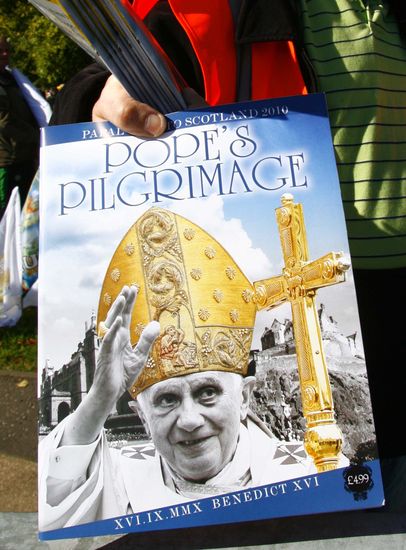 Street Vendor Sells Pope Programmes Editorial Stock Photo - Stock Image | Shutterstock