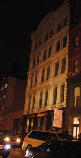 Building Exterior 421 Broome Street Soho Editorial Stock Photo - Stock ...