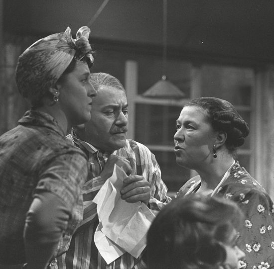 Barbara Mitchell David Kossoff Peggy Mount Editorial Stock Photo ...