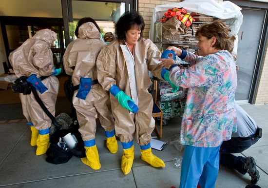 Nurses Suit Decontamination Gear Just Before Editorial Stock Photo ...