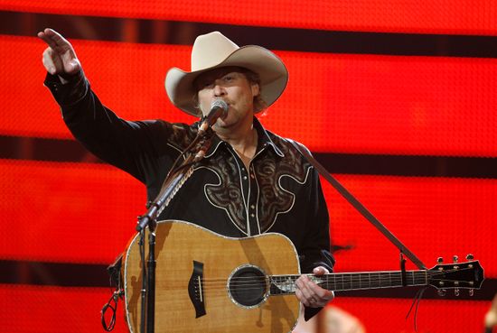 Alan Jackson Performs Before Soldout Crowd Editorial Stock Photo ...