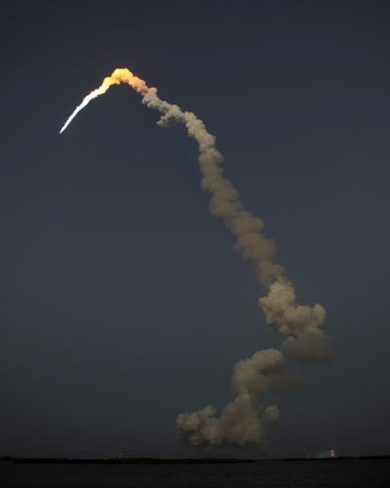 Shortly After Sunset Nasas Space Shuttle Editorial Stock Photo - Stock ...