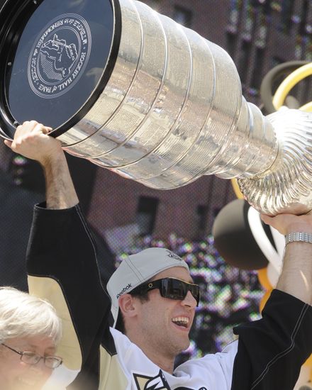 Pittsburgh Penguins Max Talbot Celebrates Stanley Editorial Stock Photo ...