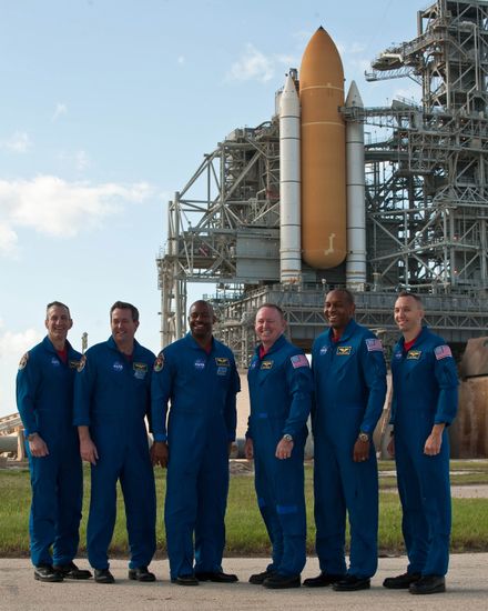 Six Man Crew Nasas Space Shuttle Editorial Stock Photo - Stock Image ...