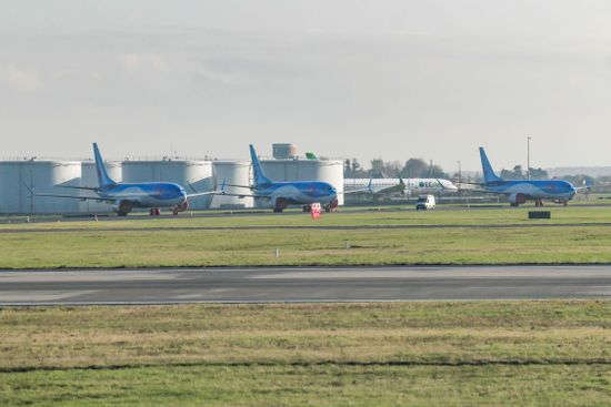 Batch Tui Fly Belgium Tui Airways Editorial Stock Photo - Stock Image ...