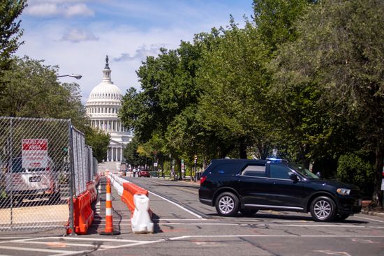 Police Officers Maintain Perimeter Around Bomb Editorial Stock Photo ...